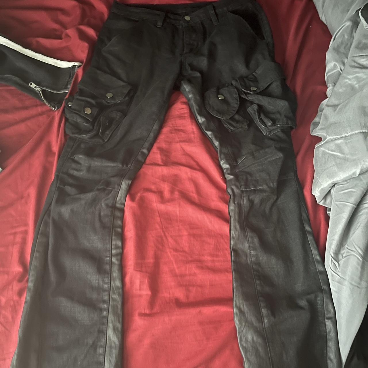 Flared mnml cargos - Depop