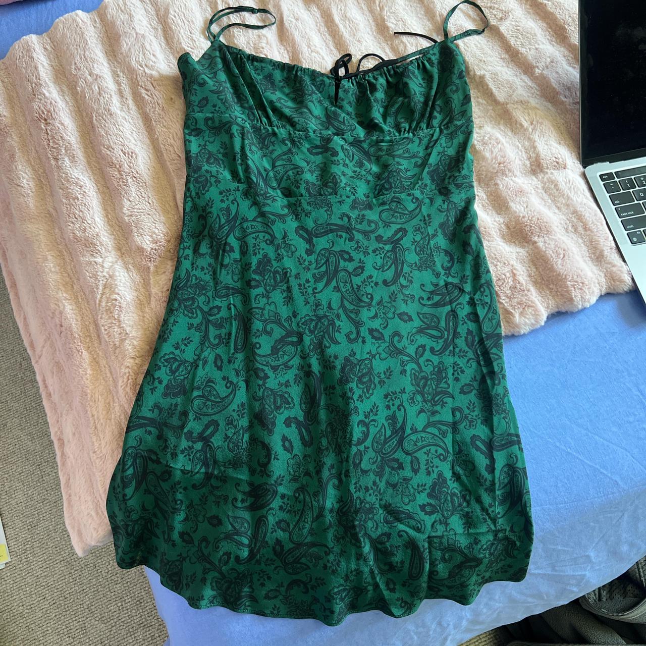 Réalisation dress in green paisley print - Depop