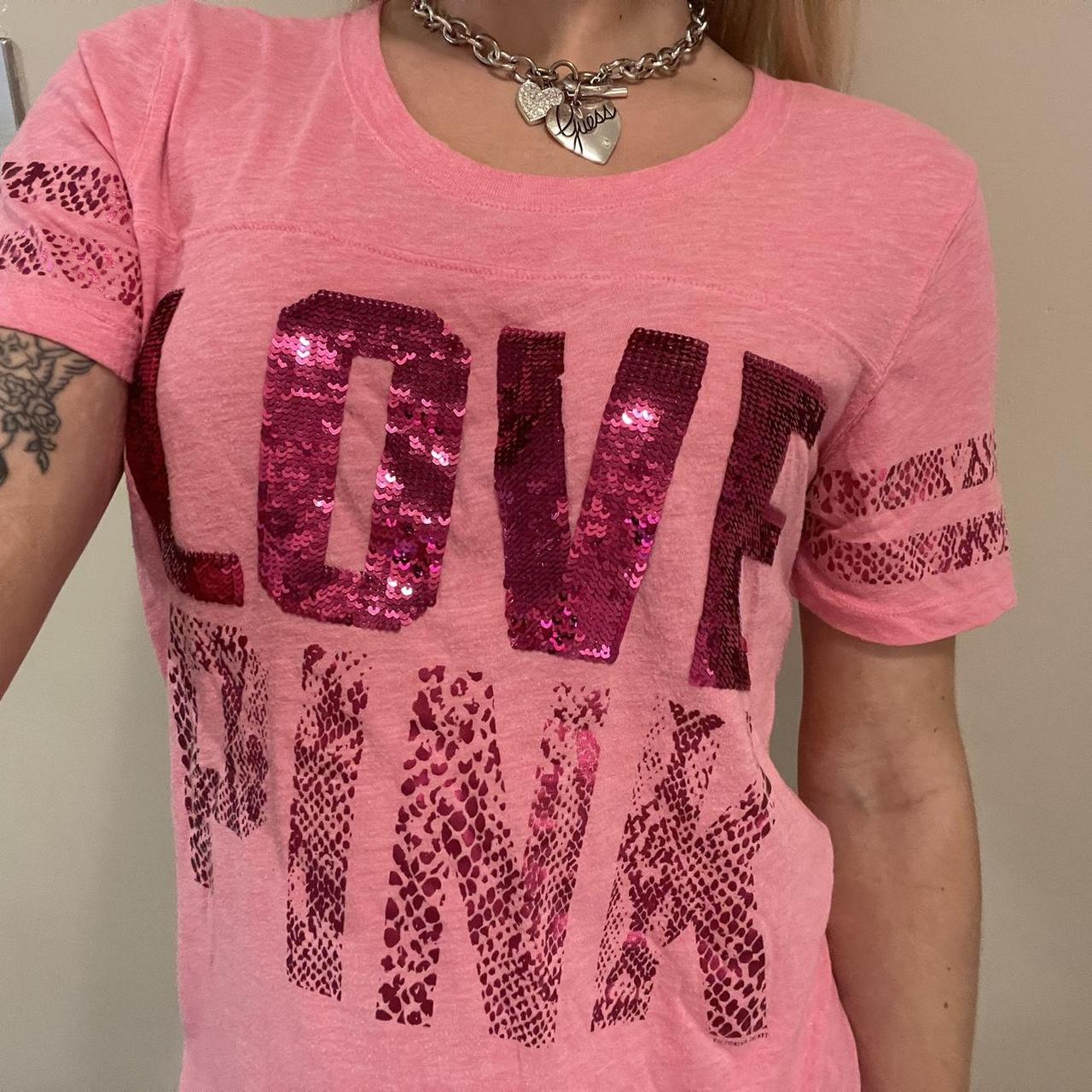 victoria’s secret love pink top says size large but... - Depop