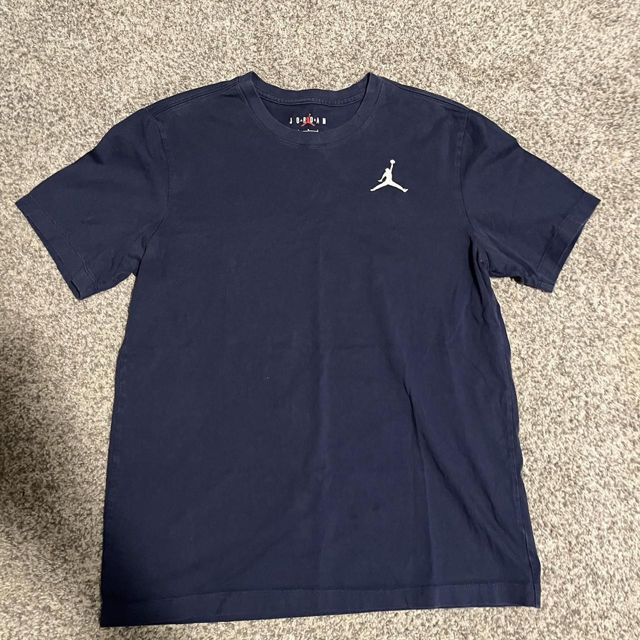 Basic navy Air Jordan Tee Size Large - Depop