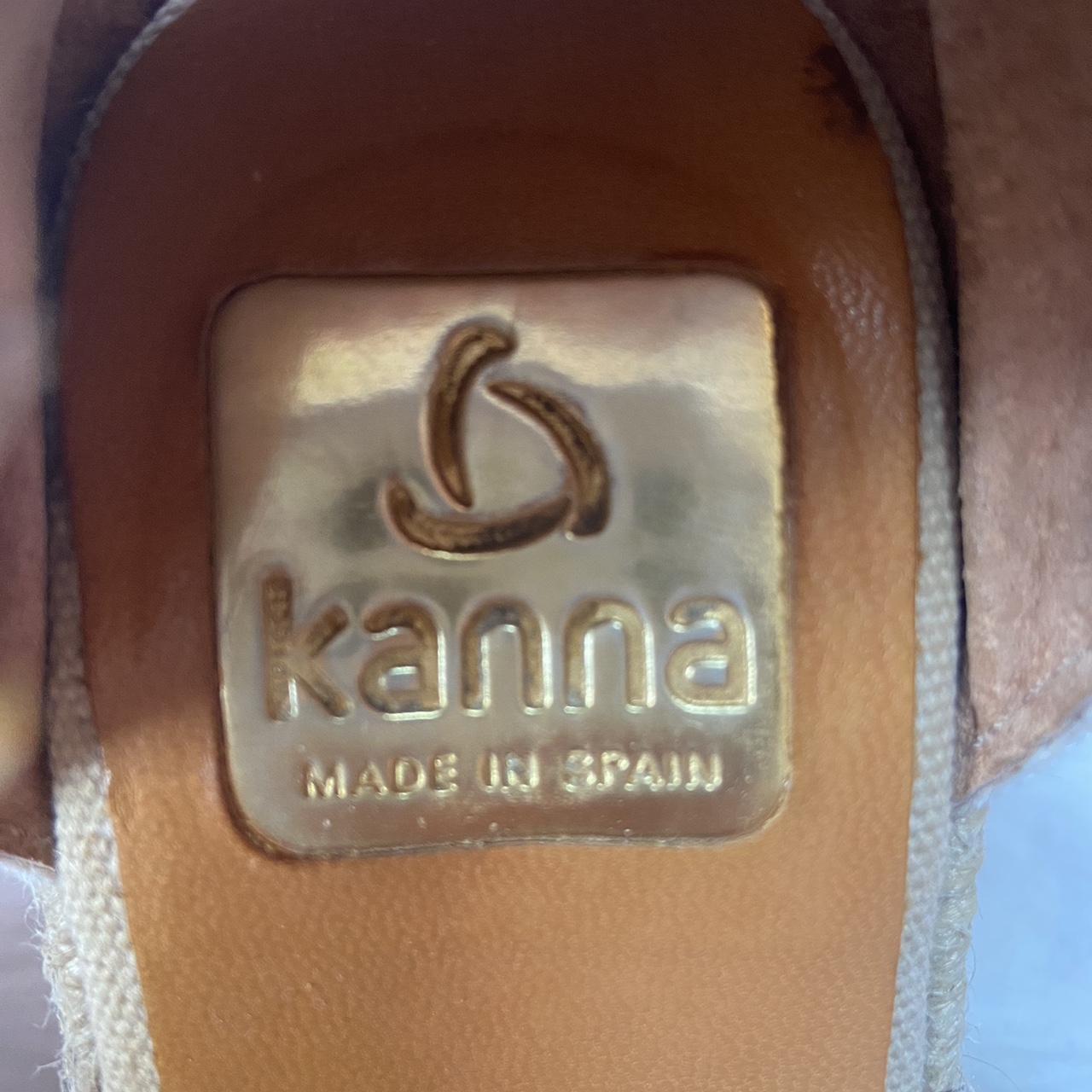 Kanna Women's Cream and Tan Sandals | Depop