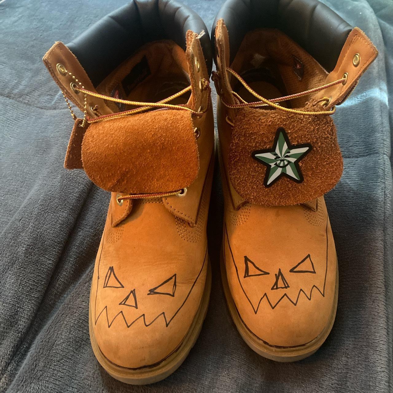 timbs signed by Asspizza at his 50 states tour also... - Depop