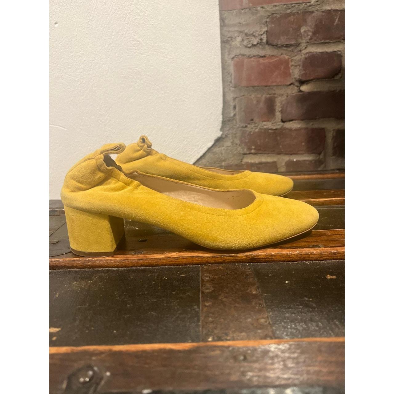 EVERLANE Every Day Heel in Citron Suede Size... - Depop