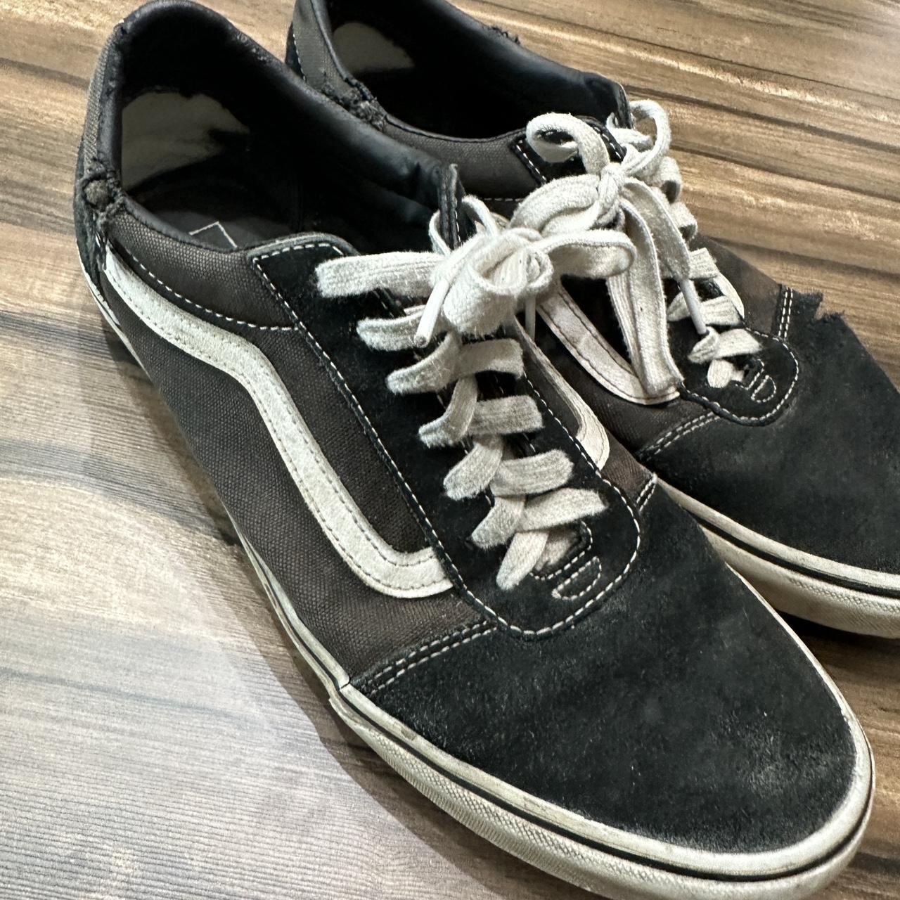👟 Beat Up and Worn Out Vans - Authentic Vintage... - Depop
