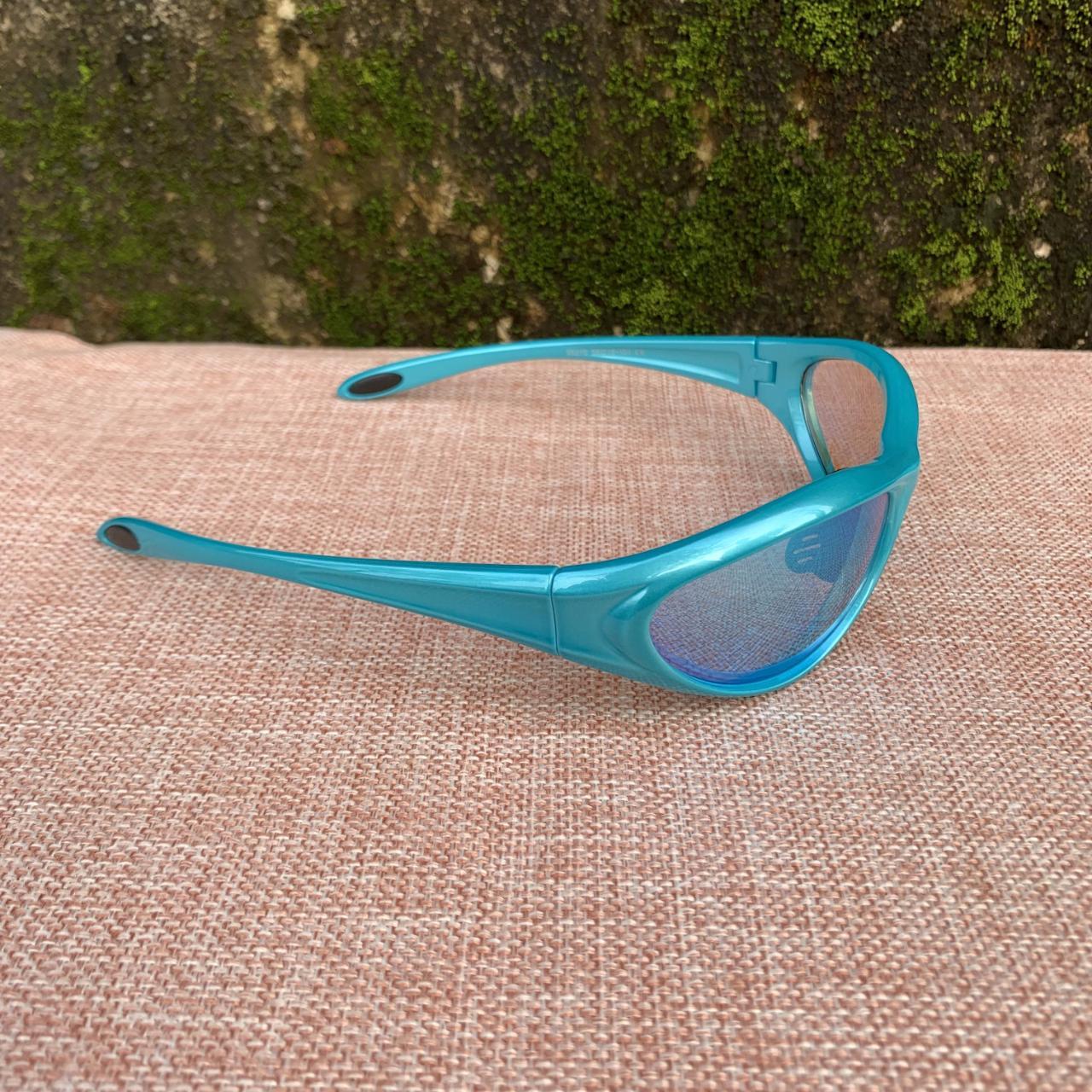 🕶🌈New York Fashion Week Futuristic Techpunk Style... - Depop