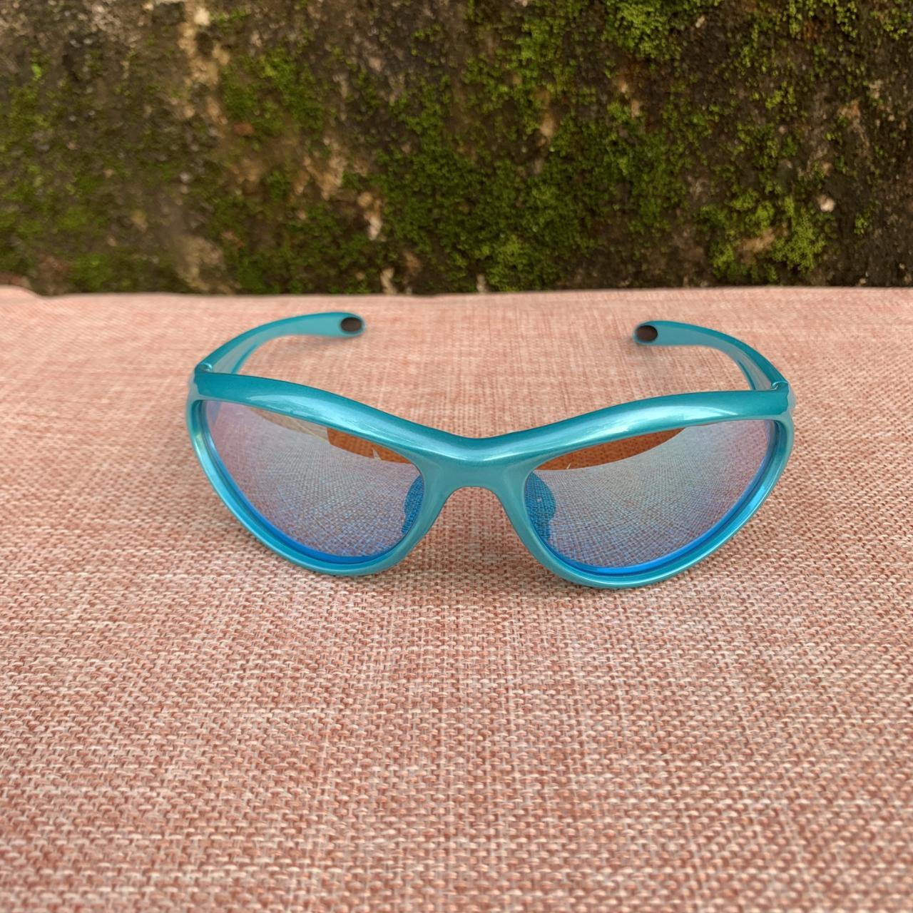 🕶🌈New York Fashion Week Futuristic Techpunk Style... - Depop