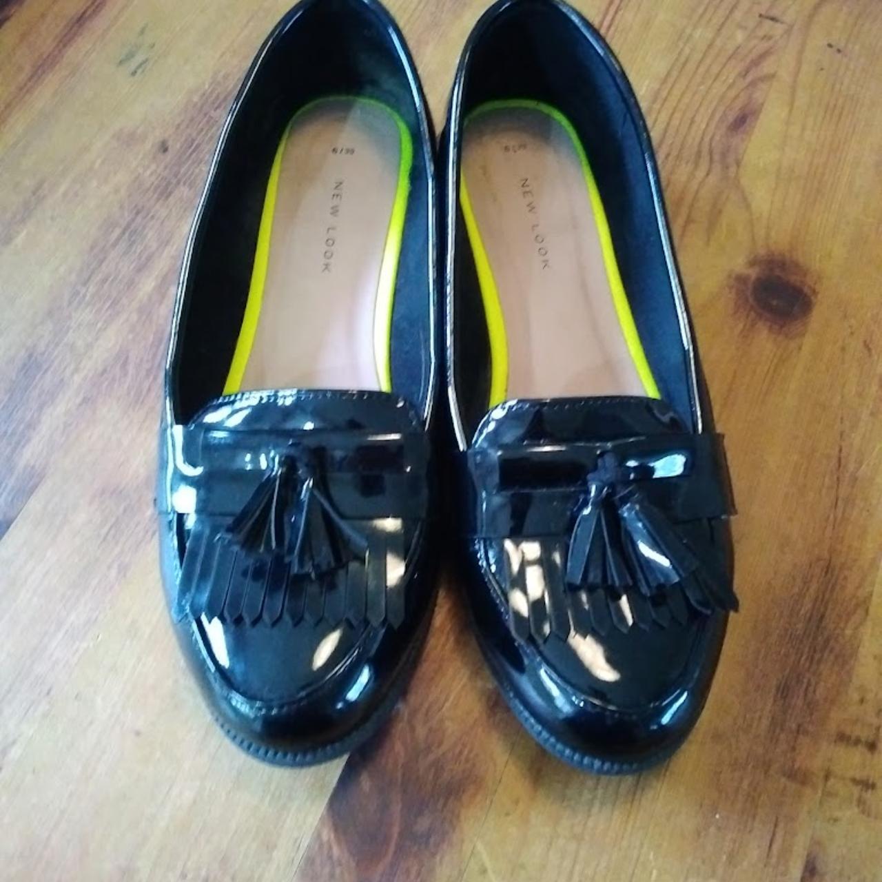 Size 6 Patent Black Loafers with tassles - Depop