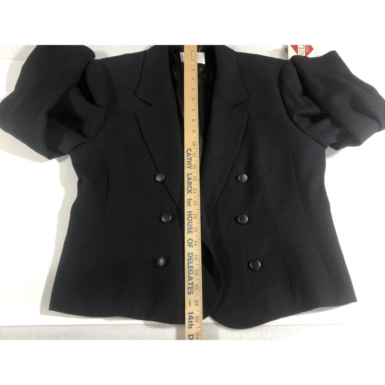 This elegant and stylish Pendleton blazer jacket is... - Depop