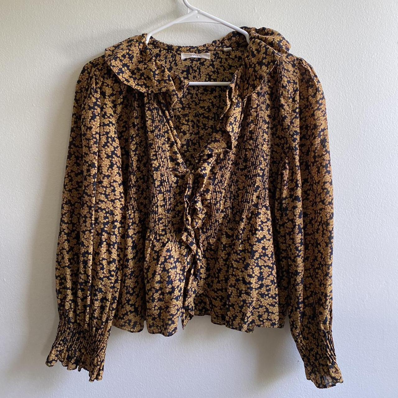 Perfect condition Dôen top with pleated details. 3/4... - Depop