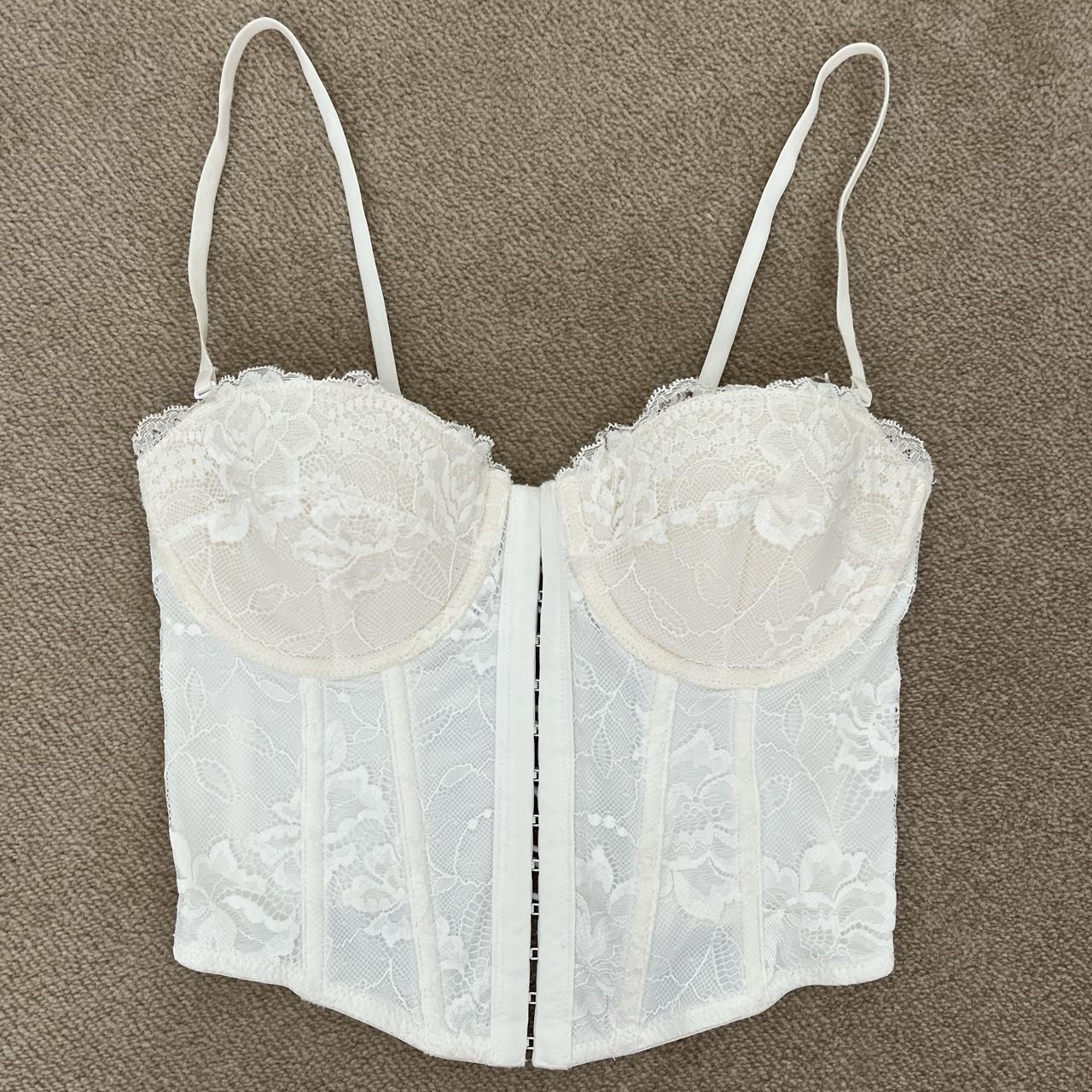 Glassons lace corset in white with adjustable... - Depop