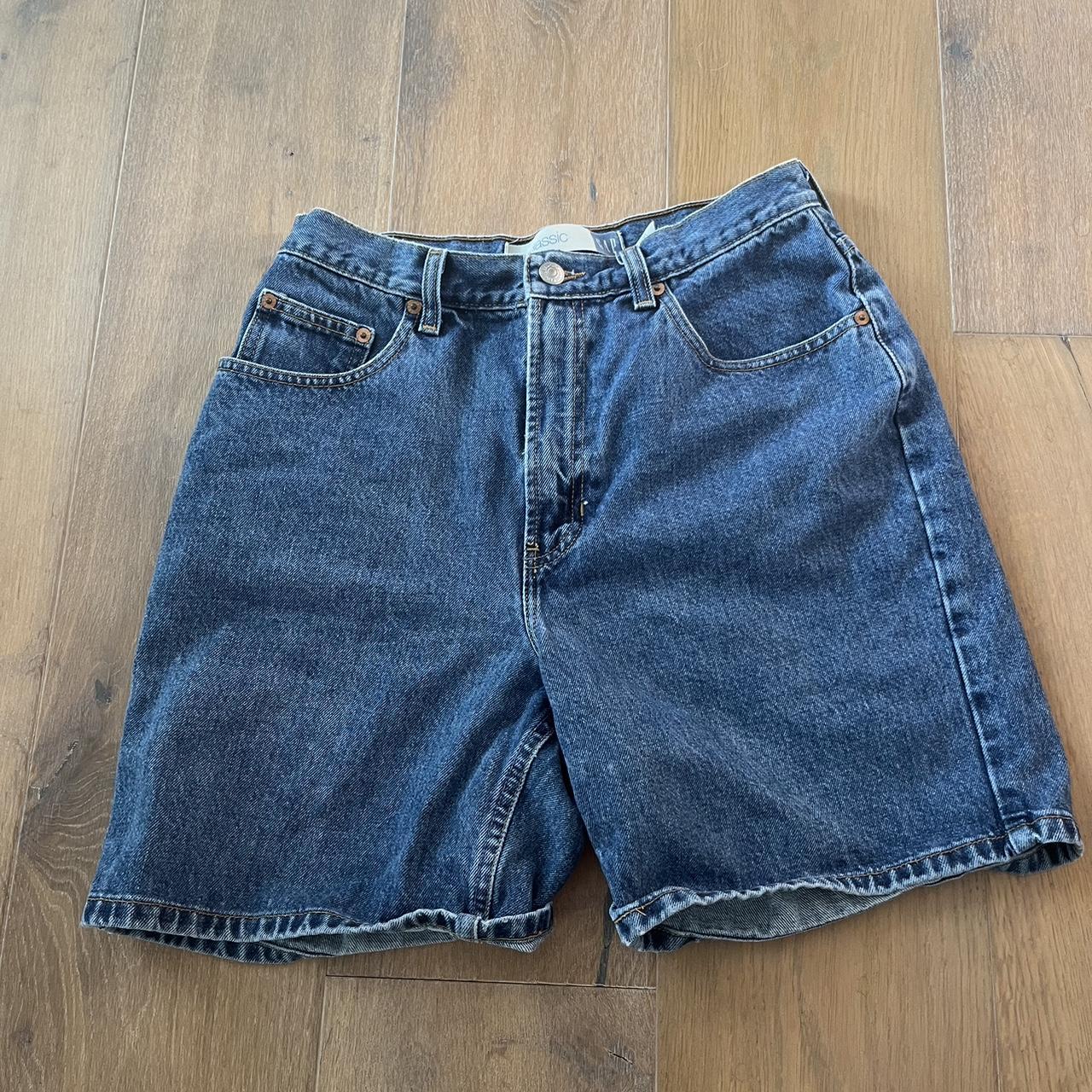 Gap jorts Size 4 Mid rise - Depop