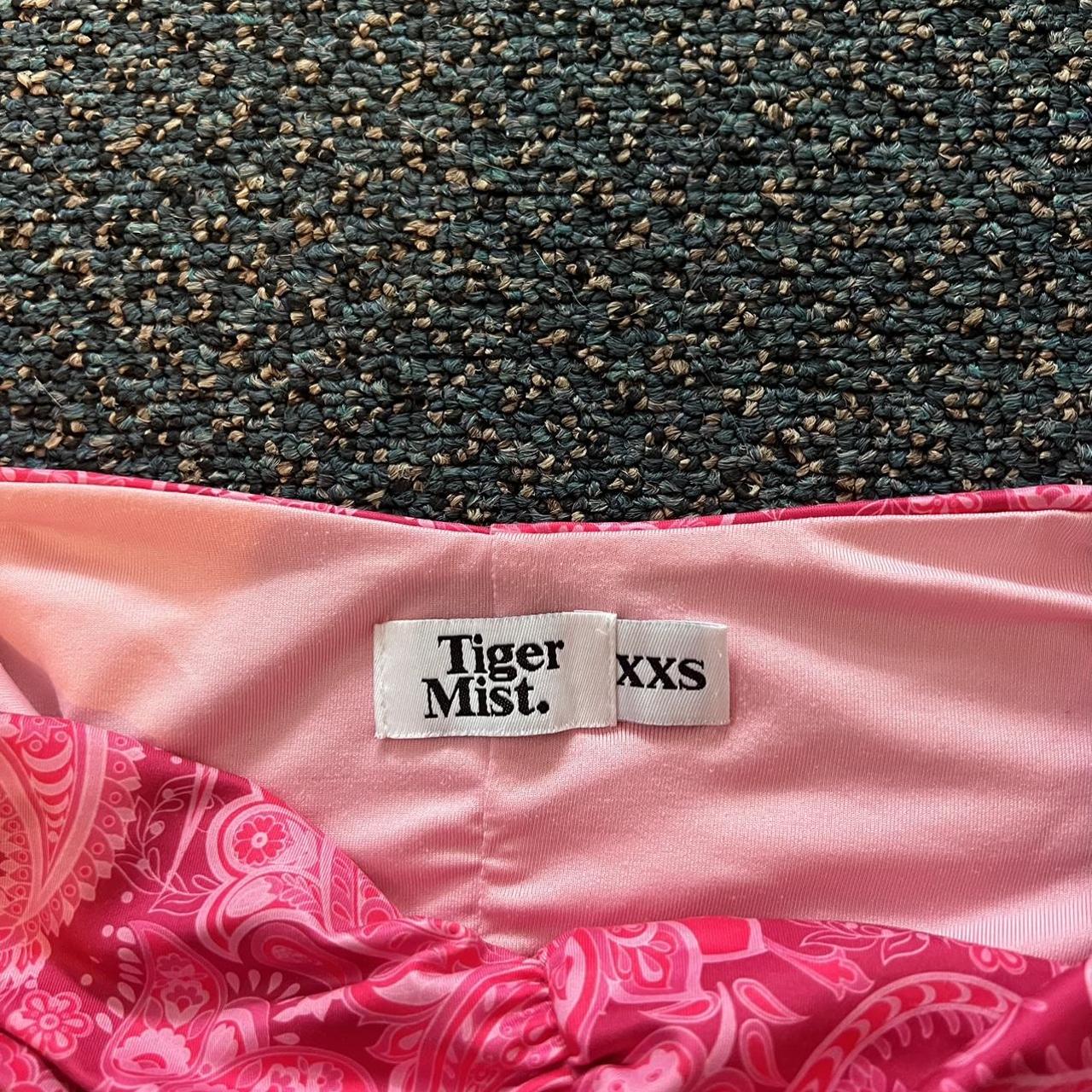 Tiger Mist Women's Pink Crop-top | Depop