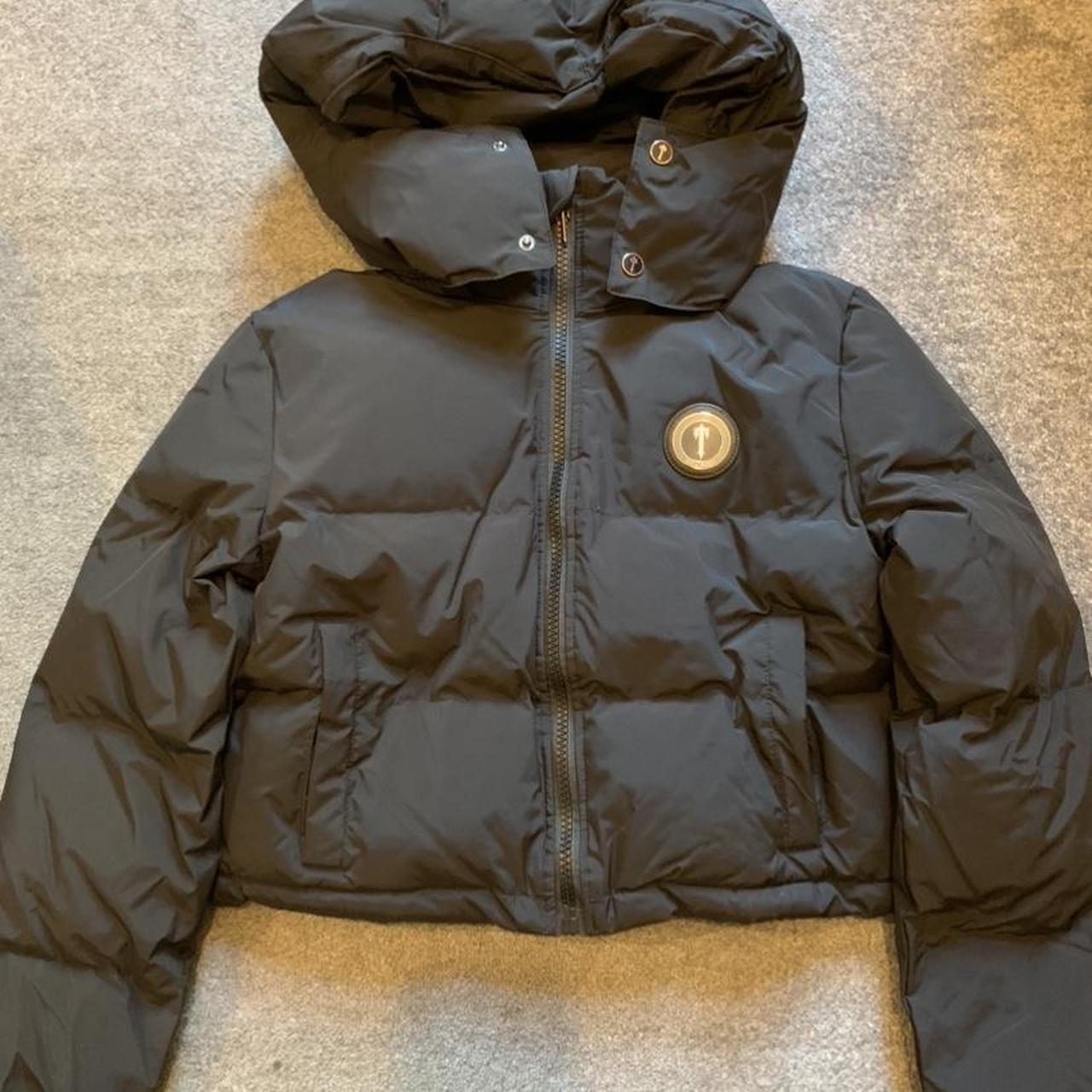 Trapstar cropped women’s puffer jacket size m - Depop