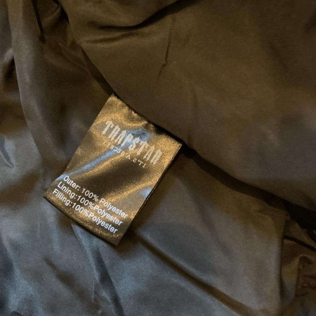 Trapstar cropped women’s puffer jacket size m - Depop