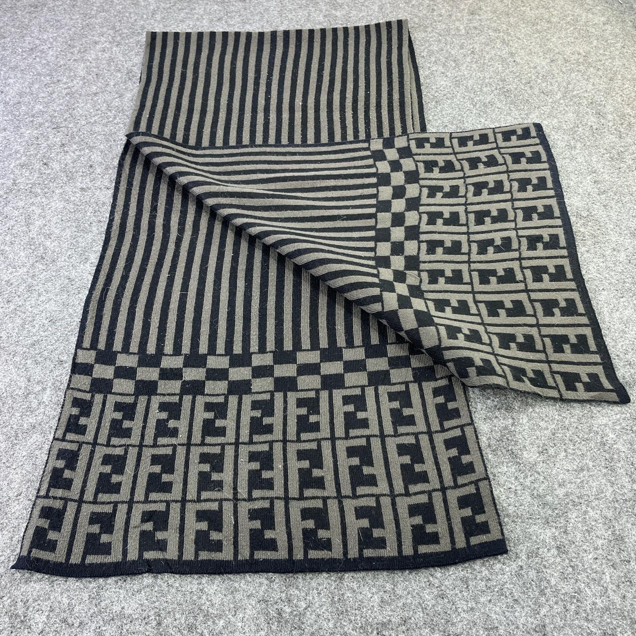 Fendi Scarf / Muffler / Neckwear T429 écharpe... - Depop