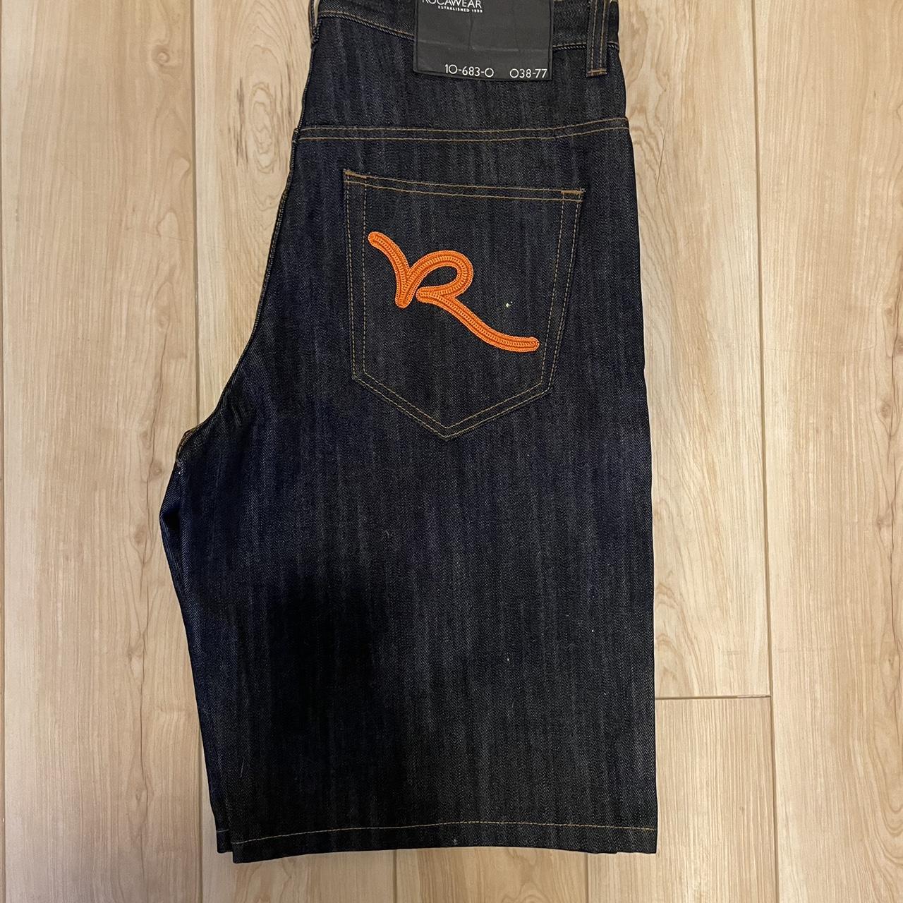 Super fire rocawear jorts they fit perfectly Size 36 - Depop