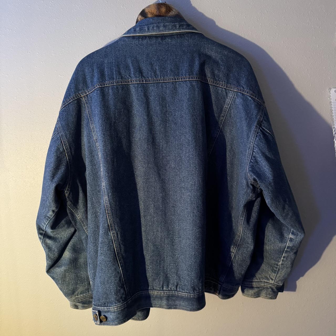 Santa Fe button up/zip up Jean Jacket Fits... | Depop