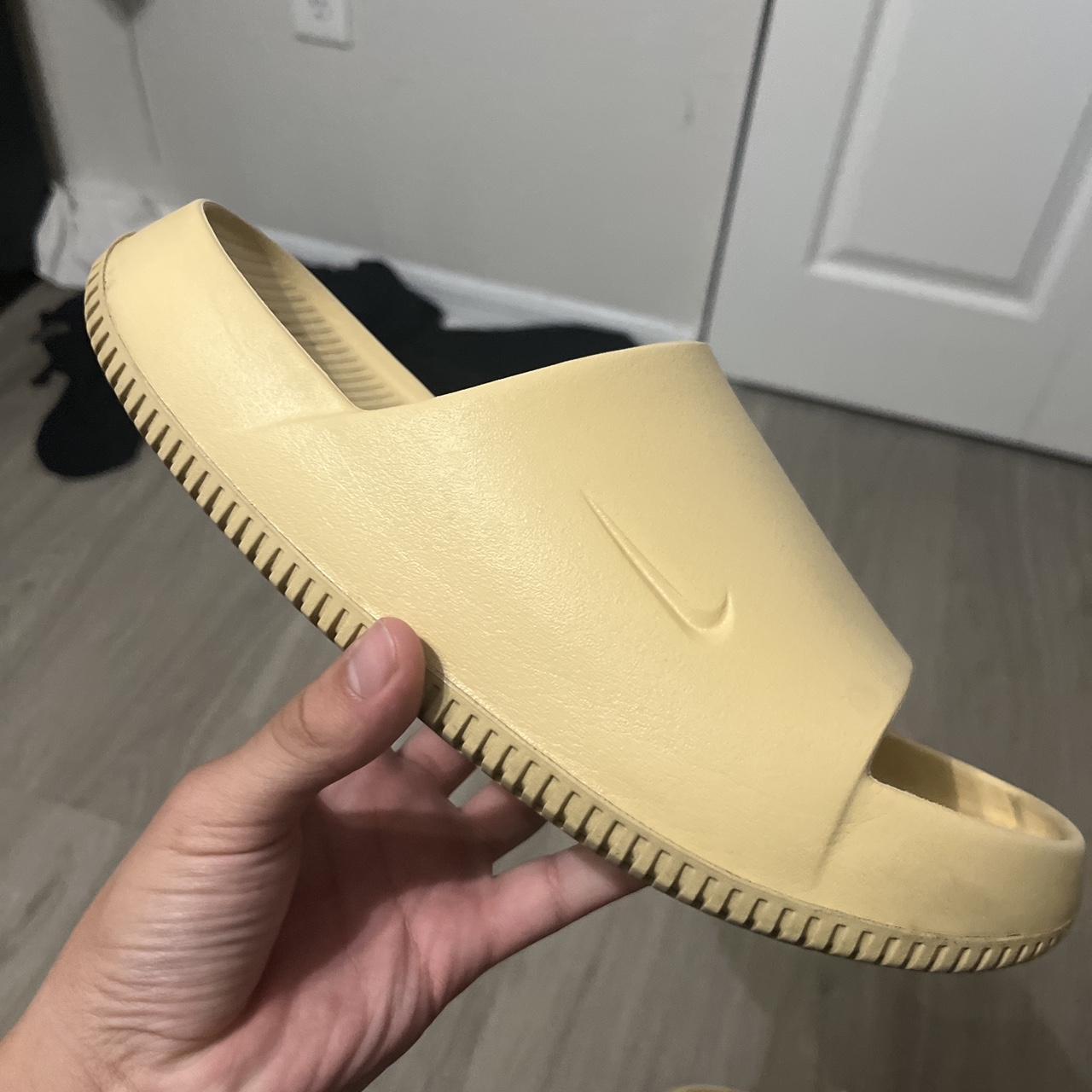 Nike cream and yellow slides - Depop