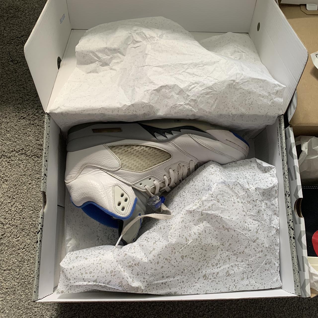 Jordan 5 stealth 🥷 Slight rip in the toe box of... - Depop