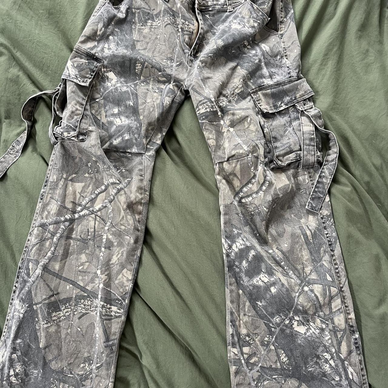 Camo/forest cargo pants #realtree #camo #streetwear - Depop