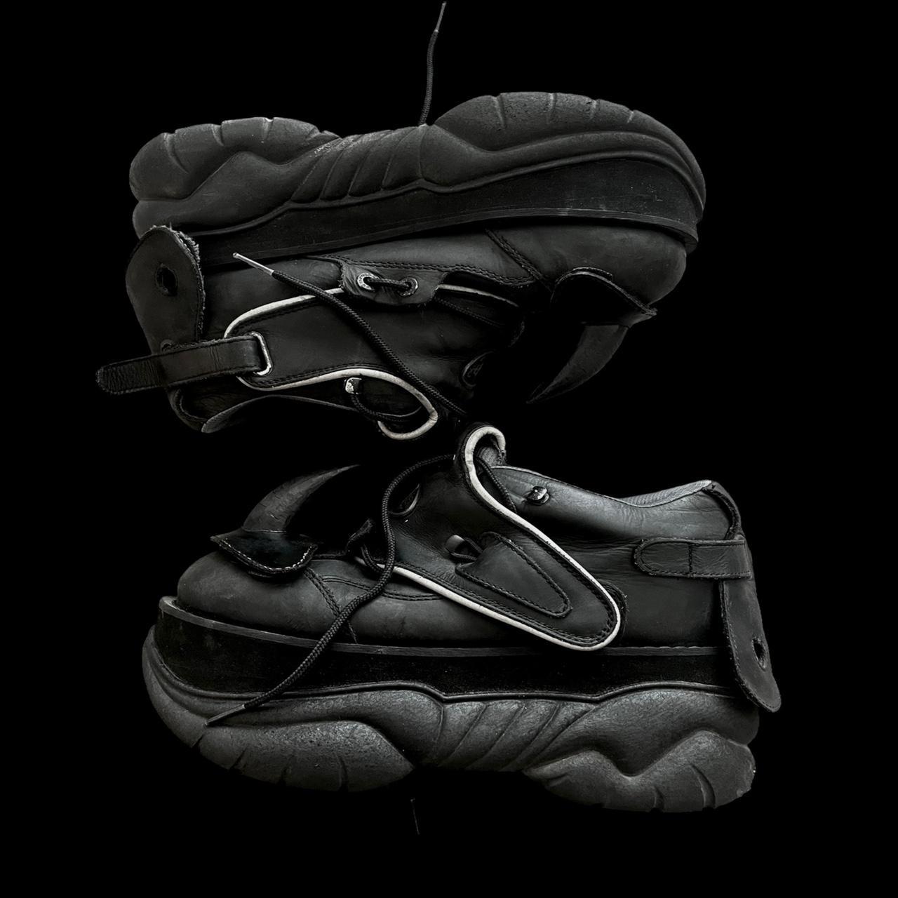 1/1 swear london armadillos, yall prolly seen these... - Depop