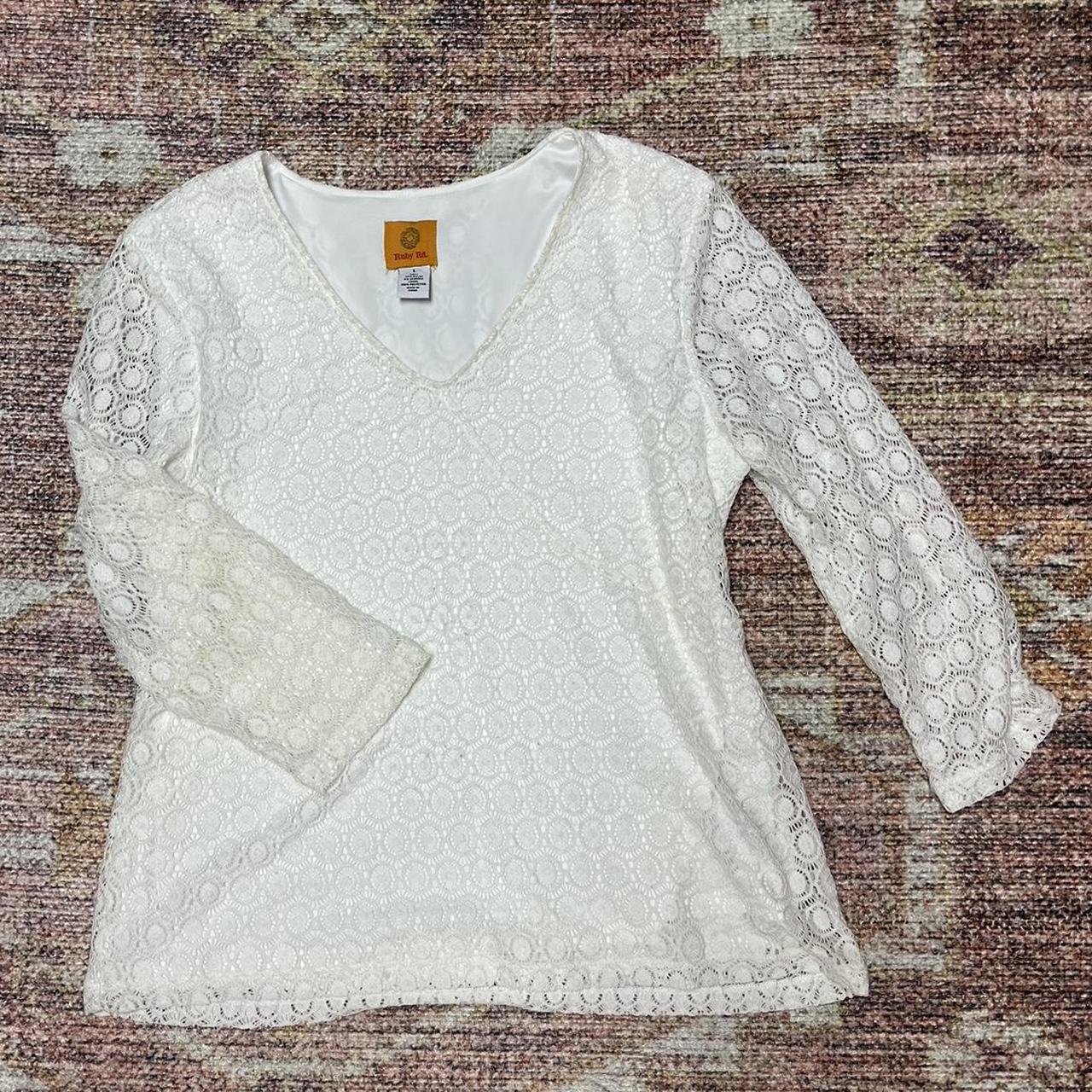 cute patterned mesh top 🤍 - Depop