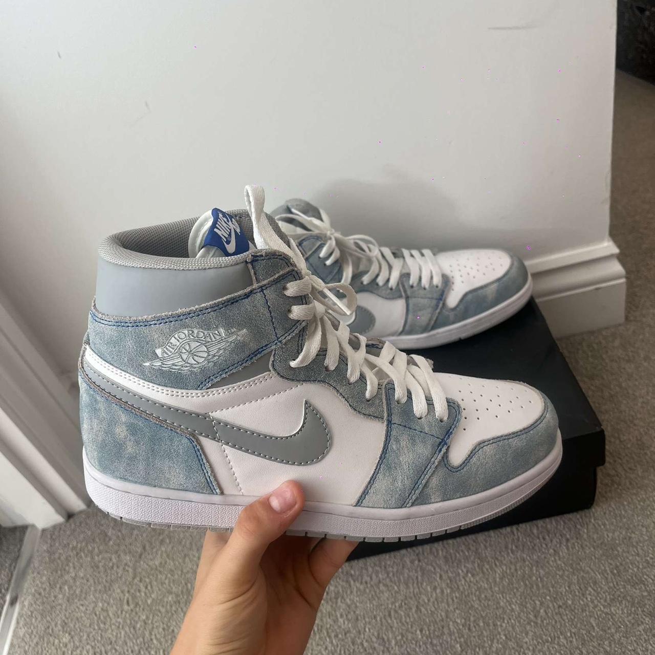Jordan 1 hyper royals worn but in immaculate... | Depop