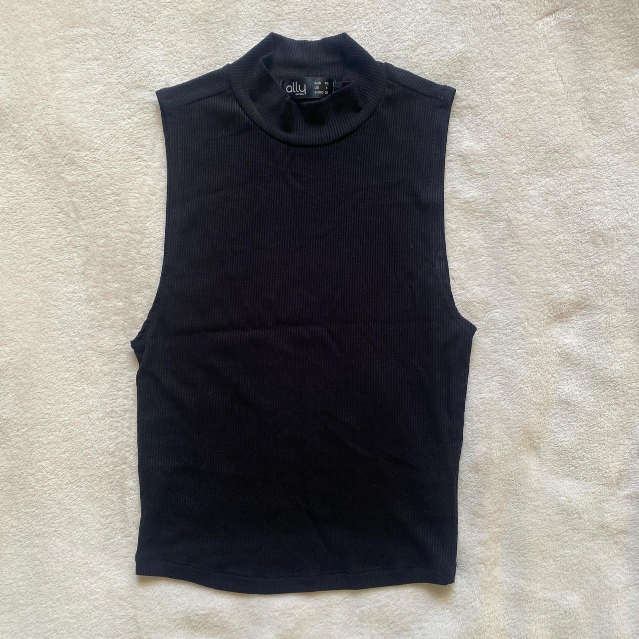 ally tank top XS - Depop