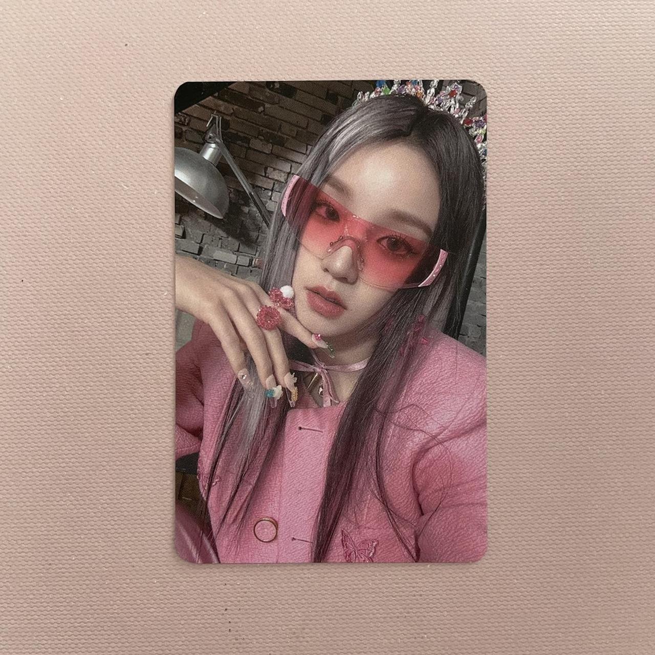 WTT/WTS (G)i-dle I Feel Yuqi Queen Ver. Kpop... - Depop