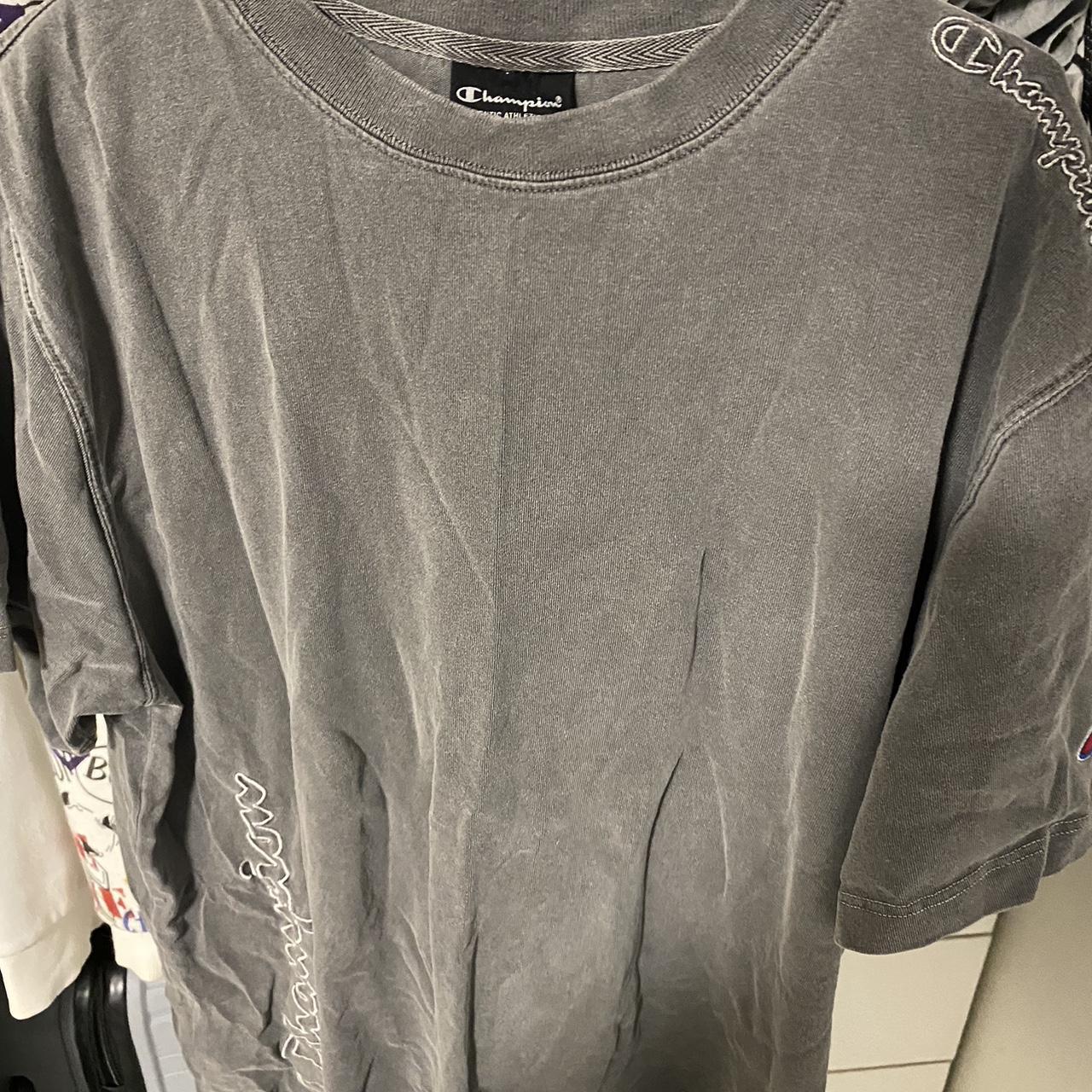 Champion washed tee Only worn twice Been in the closet - Depop