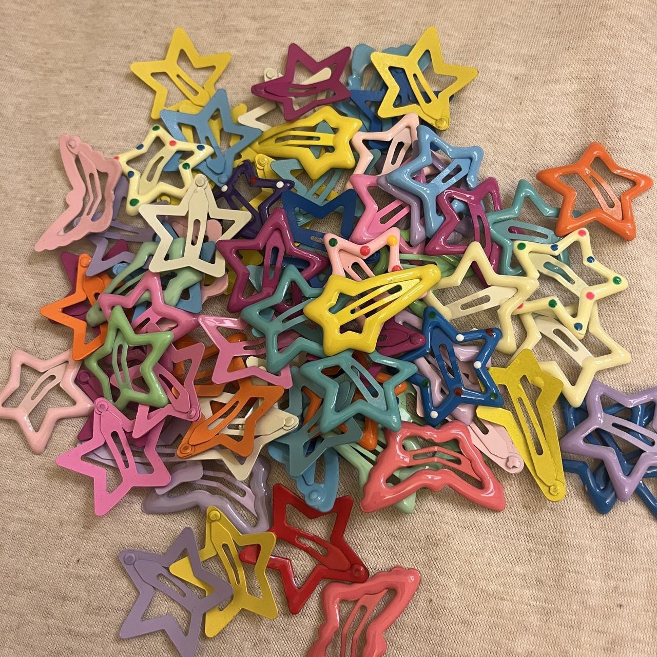🌟 bundle bundle ~~star clips 🌟 get it with a hair... | Depop