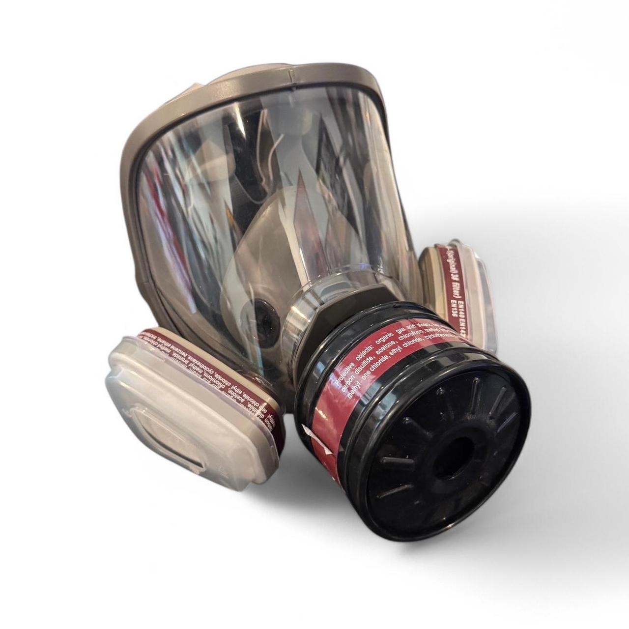 Black and grey full face gas mask perfect condition... | Depop