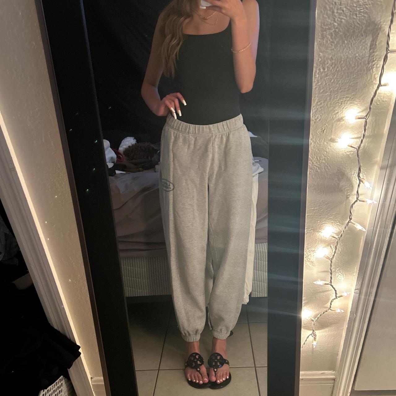 Land Rover sweatpants - small - Depop