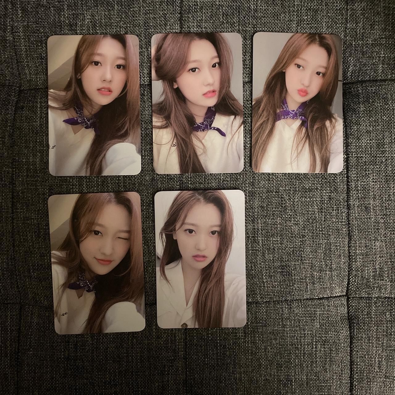 Choerry 2021 Season Greeting PC Set! #loona... - Depop