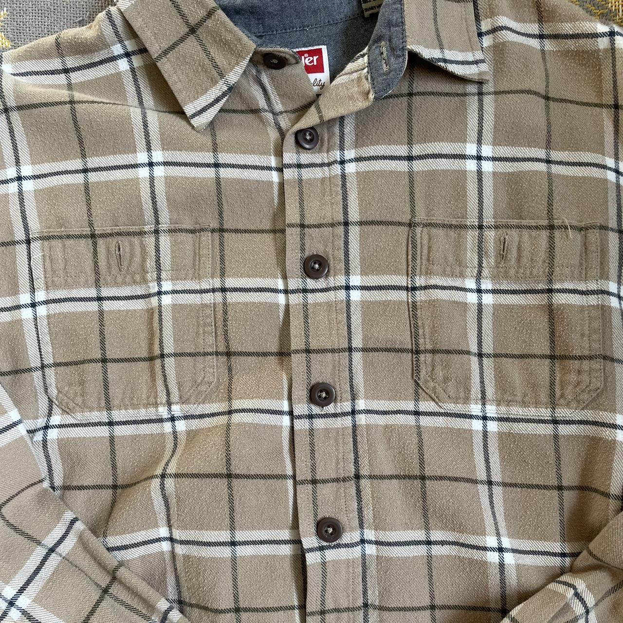 Wrangler tan flannel nice material, perfect for... - Depop