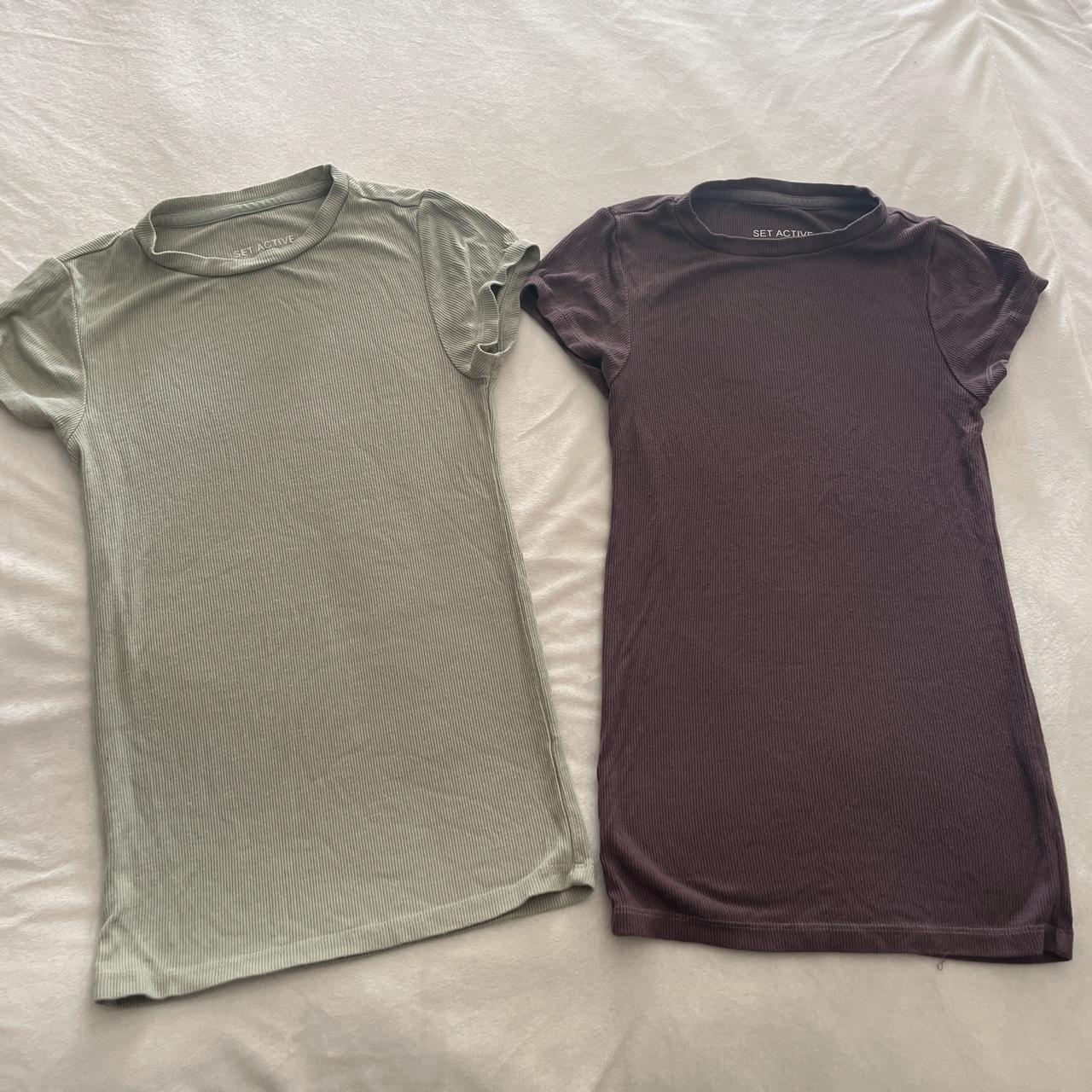 2 Set Active ribbed tees both size XS #alo #aloyoga - Depop
