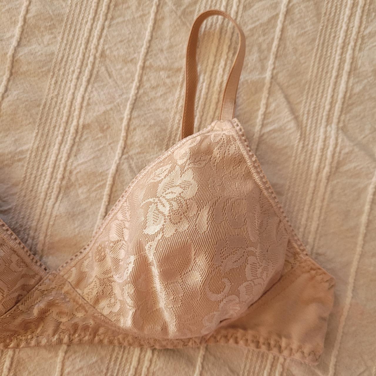 Playtex Women's Tan and Cream Bra | Depop