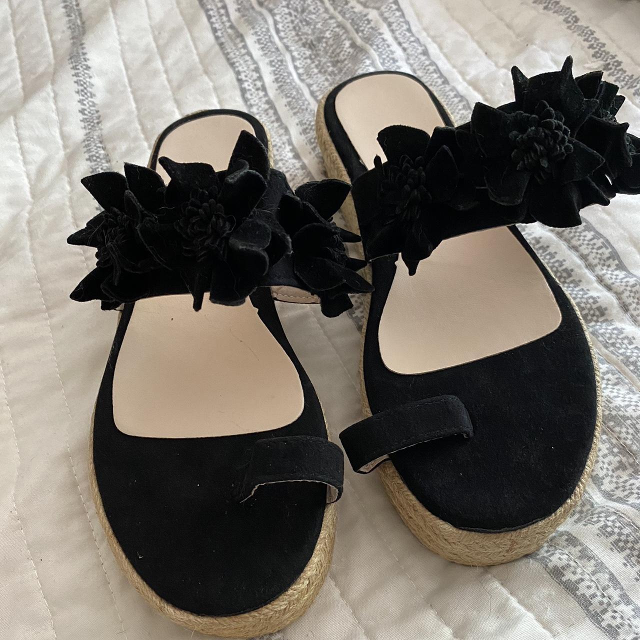 Velvet floral slides worn once size 7 1/2 - Depop