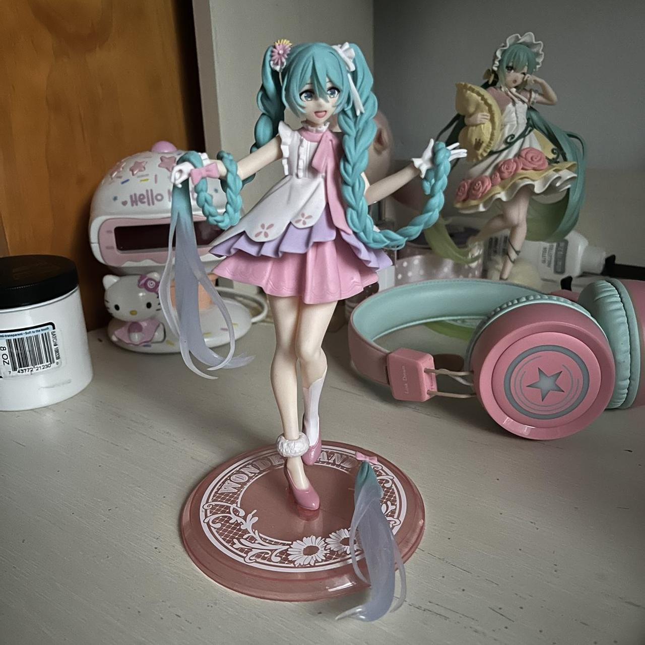 🎀 hatsune miku: rapunzel wonderland figure by... - Depop