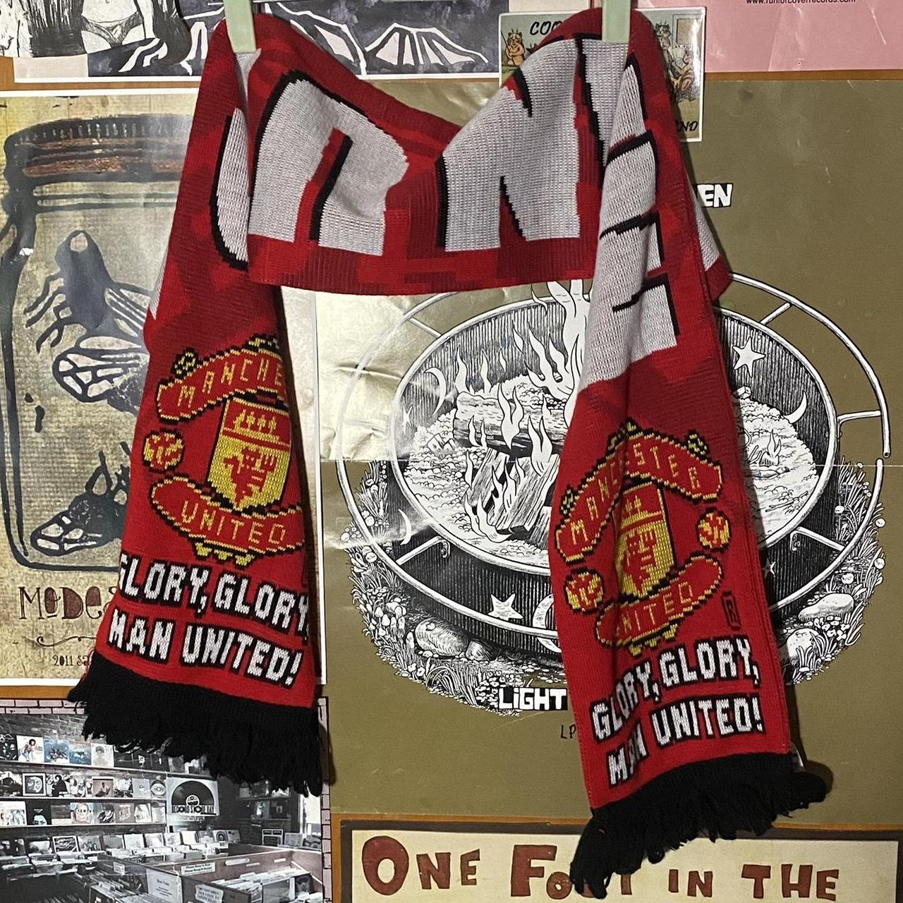 Manchester United Football / Soccer scarf!! In good... - Depop