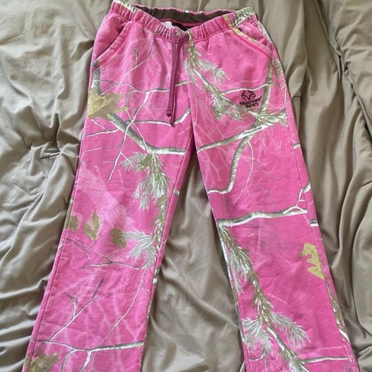 Real tree camo sweatpants size... - Depop