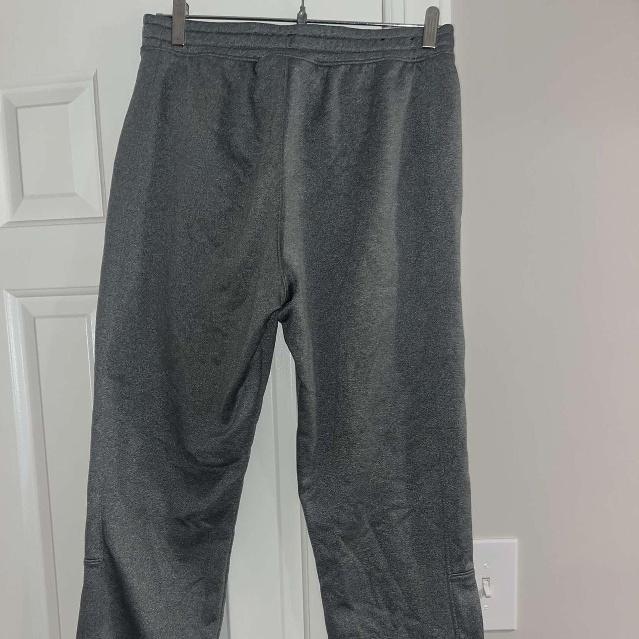 Under armour sweat pants. #underarmour #sweatpants - Depop