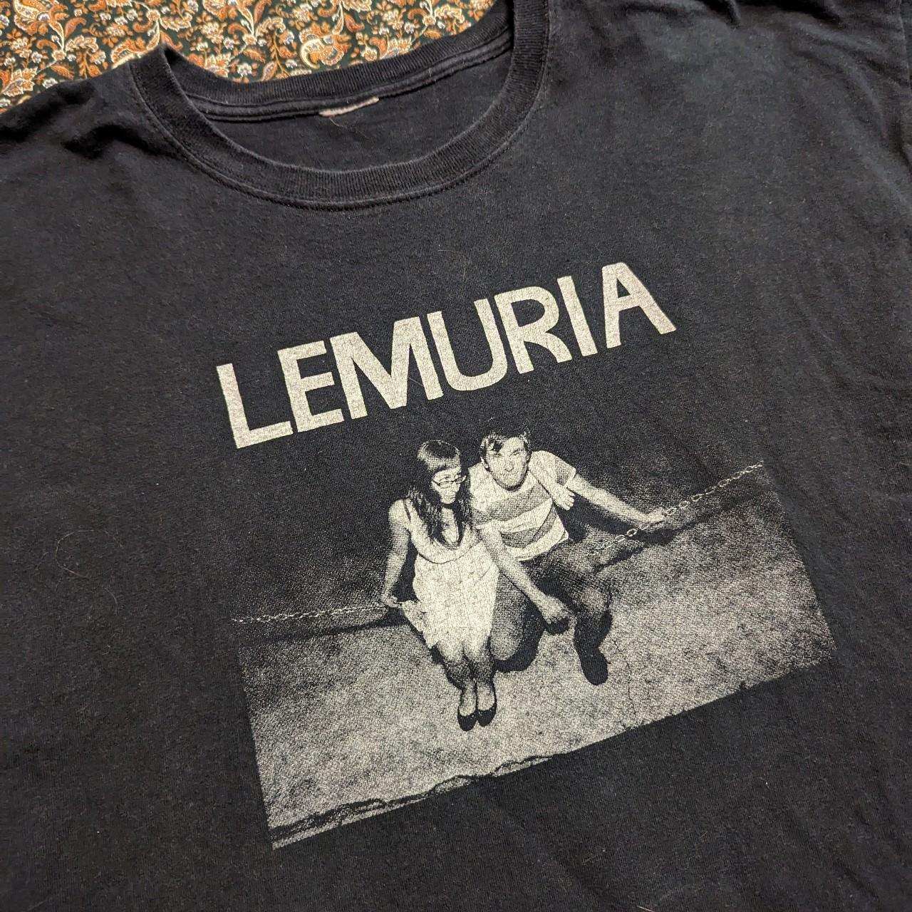 Lemuria No tag looks like an 2X 23" W 29" L Decent... - Depop