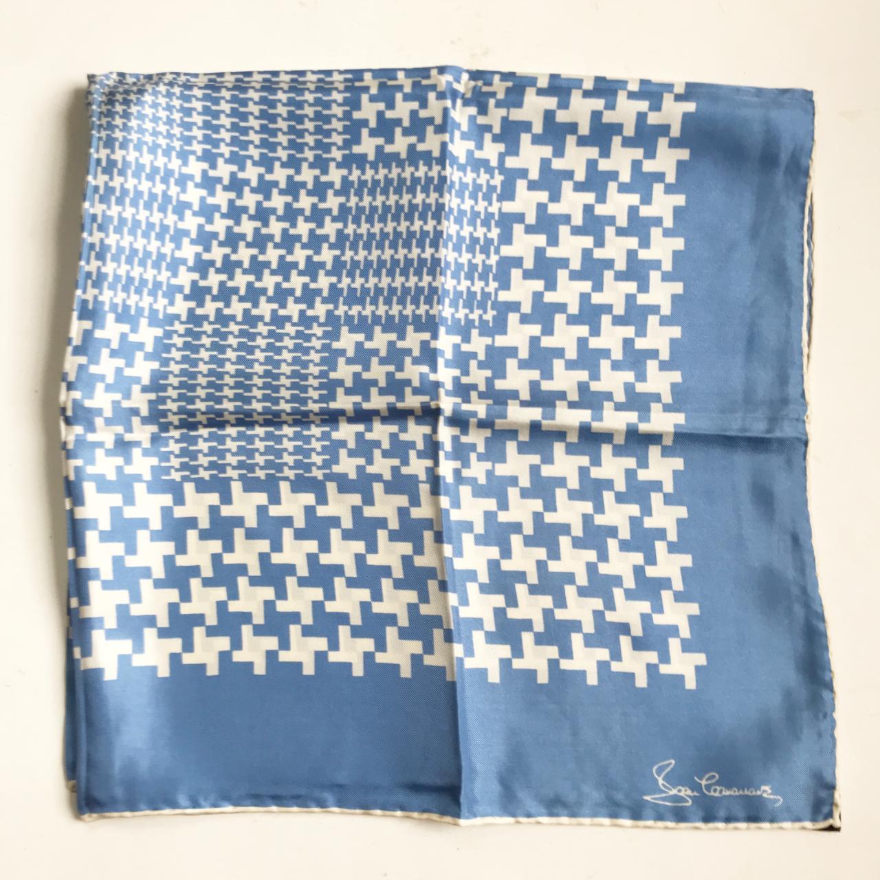 Vintage Blue & White Houndstooth Silk Scarf 27" x... - Depop