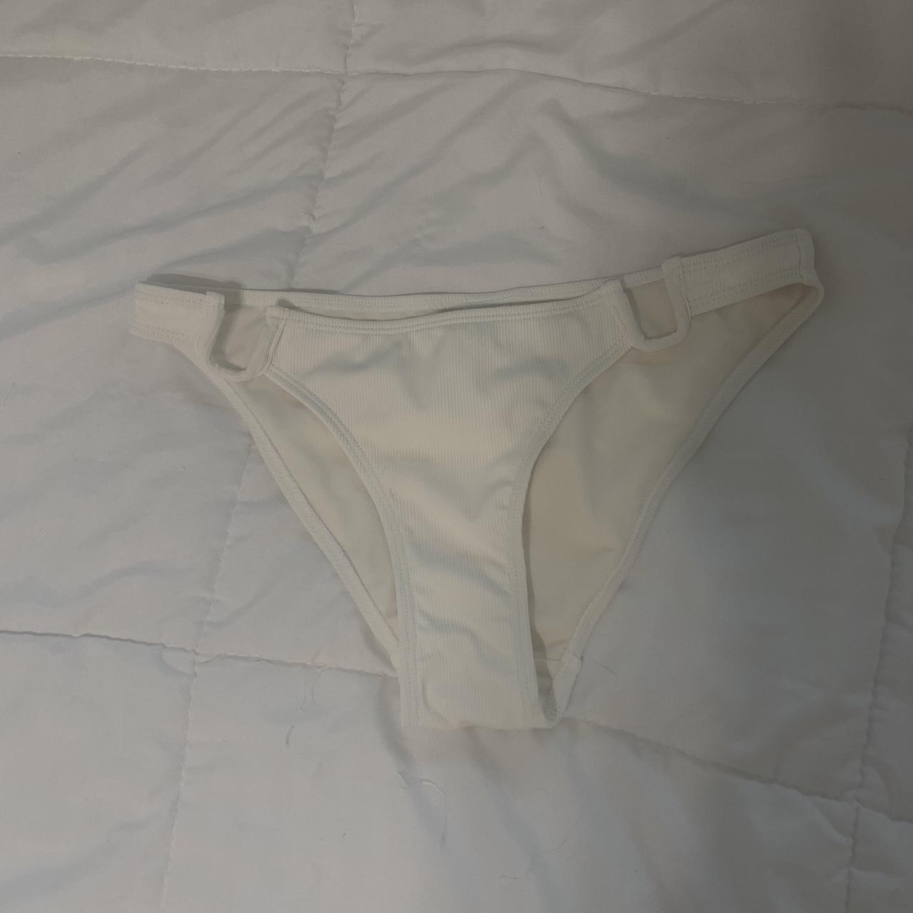 Primark Women's Cream and White Bikinis-and-tankini-sets | Depop