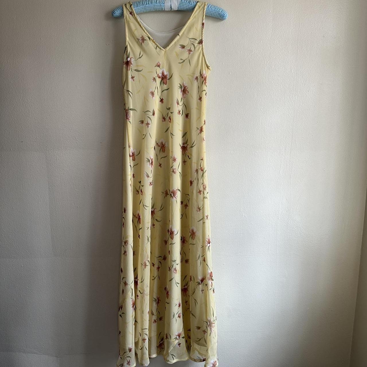 Vintage My Michelle yellow floral maxi dress. •size... - Depop