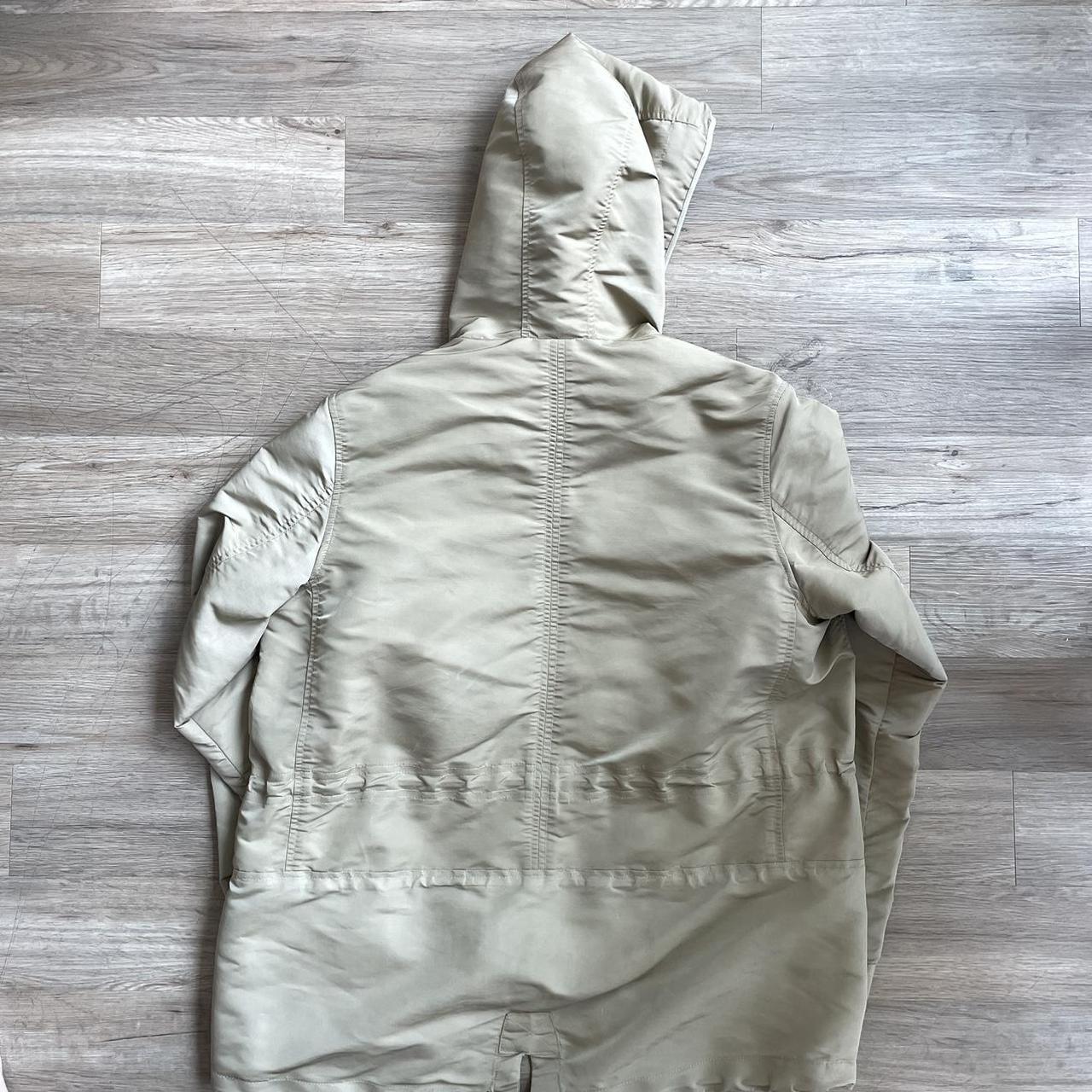 Massimo Dutti beige rain jacket Free US... - Depop