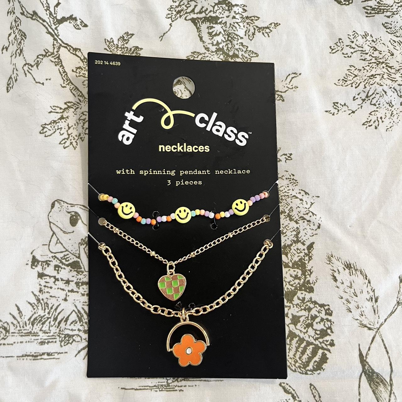 PREPPY ART CLASS NECKLACE SET - Depop