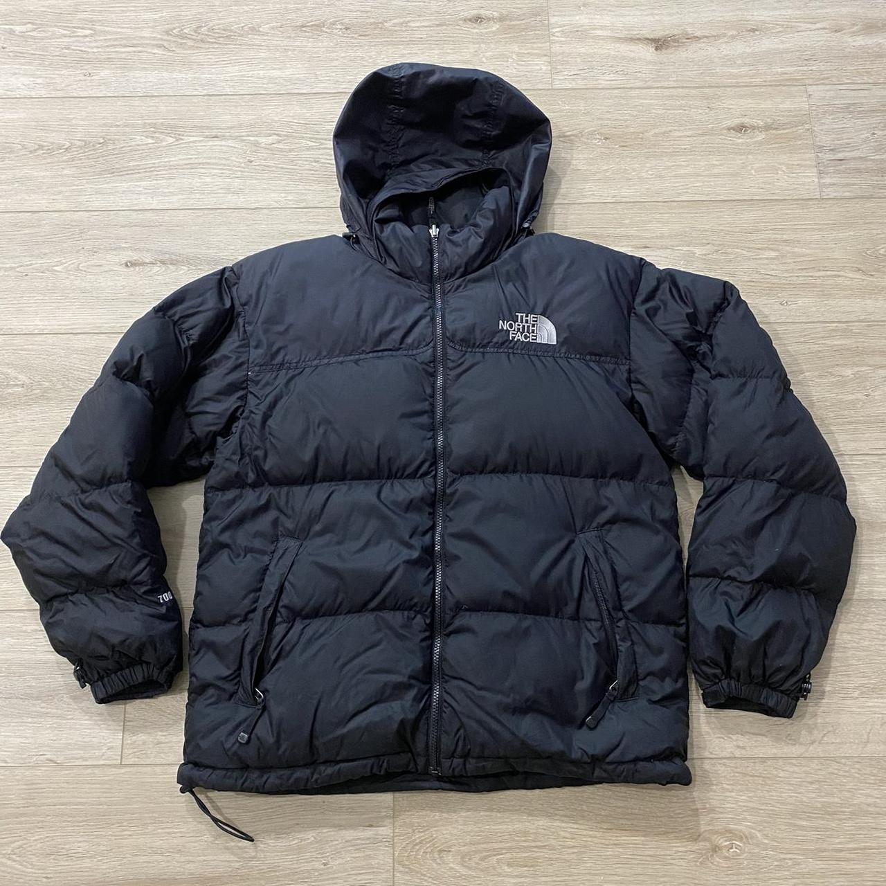The north face 700 puffer Optional hood tucks into... - Depop