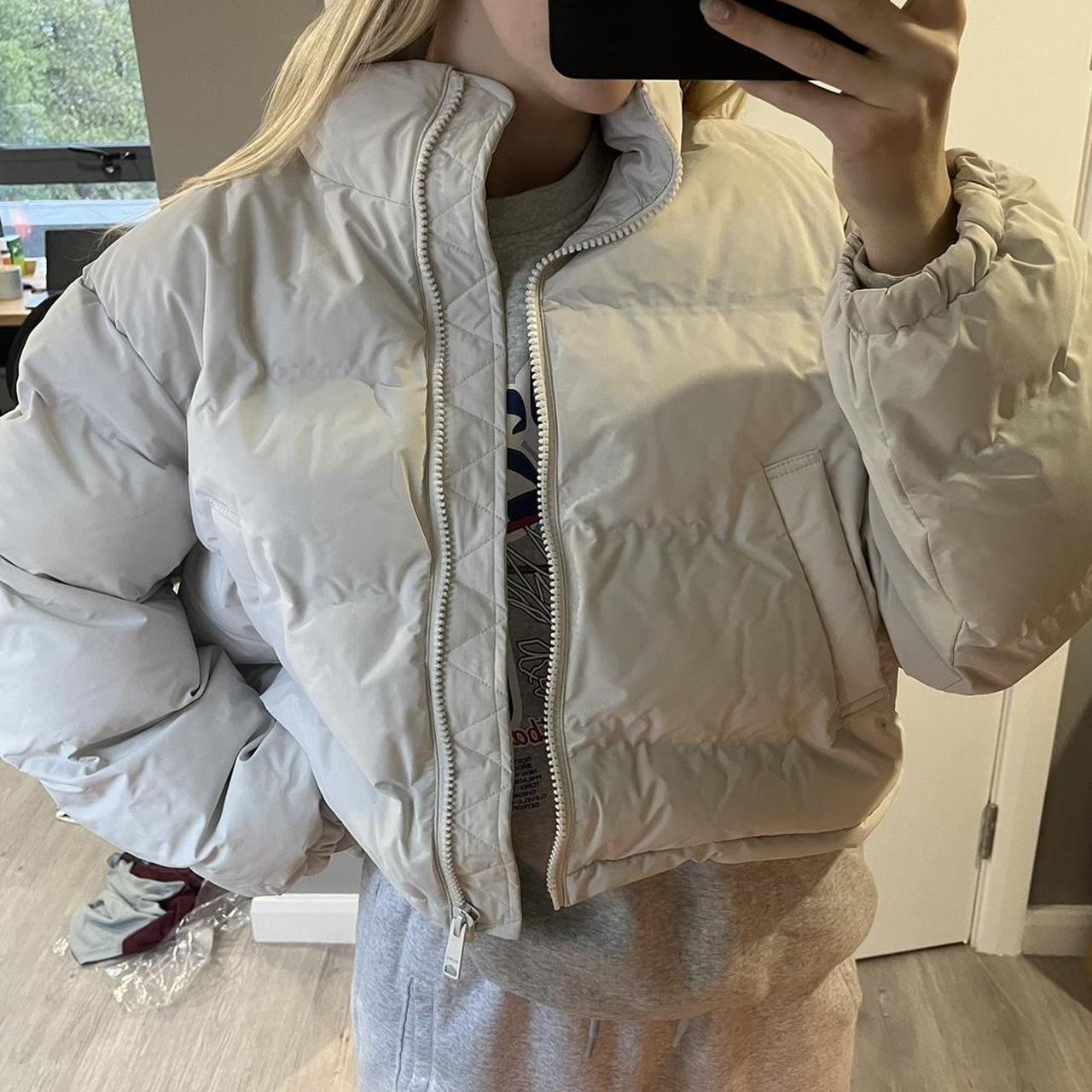 Weekday promise cream cropped puffer size M new with... - Depop